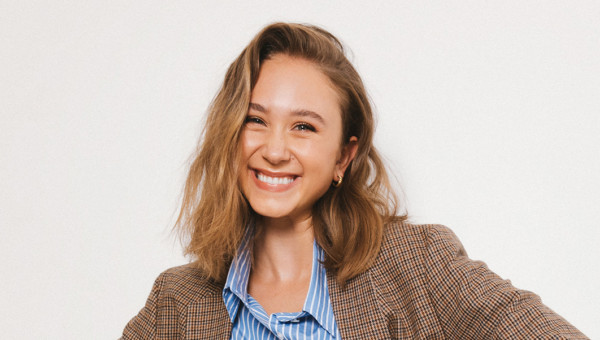 Exclusive Interview: Pop Culturalist Chats with 1883's Emma Malouff ...